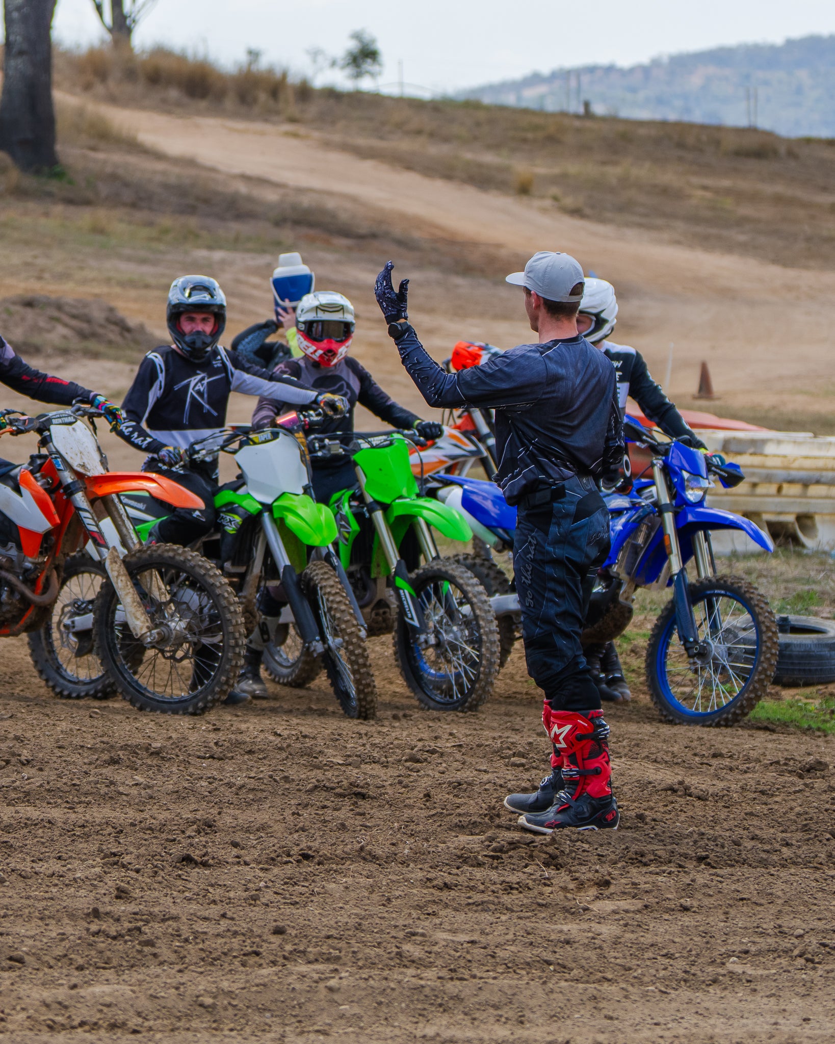 Dee's Moto Academy